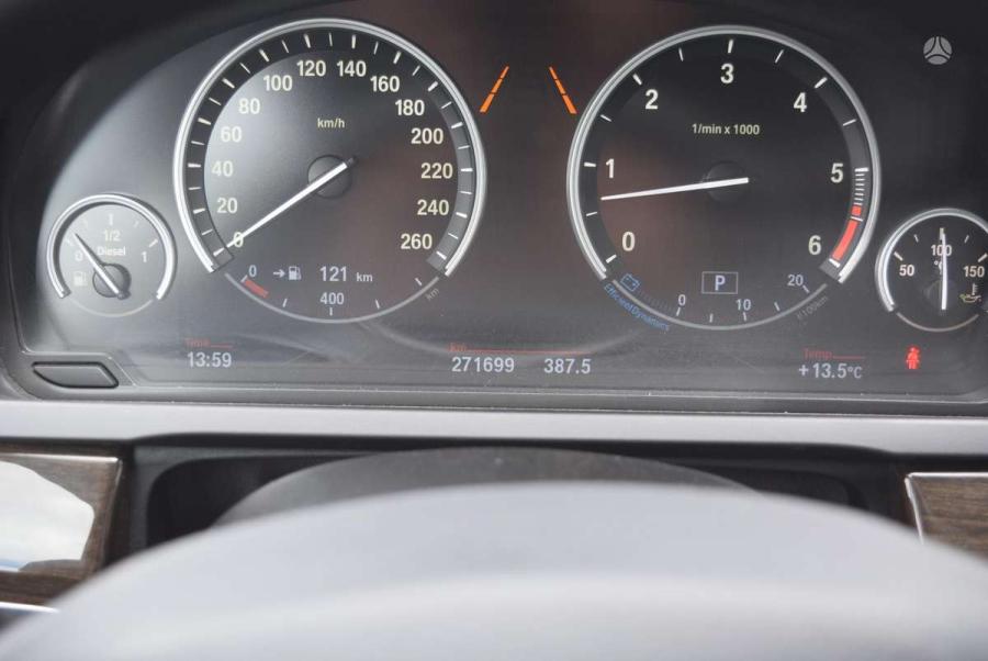 Melns BMW 730 2012 Viļņa, ar dzinēja tilpumu 2.99 L un nobraukumu 272 tūkst. km par 12750 €, foto 18 vietnē AUTOMOTO.COM.LV