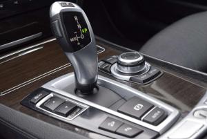 Melns BMW 730 2012 Viļņa, ar dzinēja tilpumu 2.99 L un nobraukumu 272 tūkst. km par 12750 €, foto 19 vietnē AUTOMOTO.COM.LV