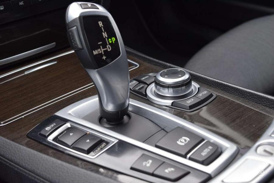 Melns BMW 730 2012 Viļņa, ar dzinēja tilpumu 2.99 L un nobraukumu 272 tūkst. km par 12750 €, foto 19 vietnē AUTOMOTO.COM.LV