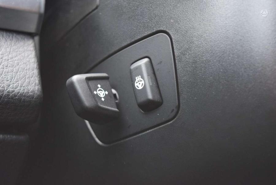 Melns BMW 730 2012 Viļņa, ar dzinēja tilpumu 2.99 L un nobraukumu 272 tūkst. km par 12750 €, foto 25 vietnē AUTOMOTO.COM.LV