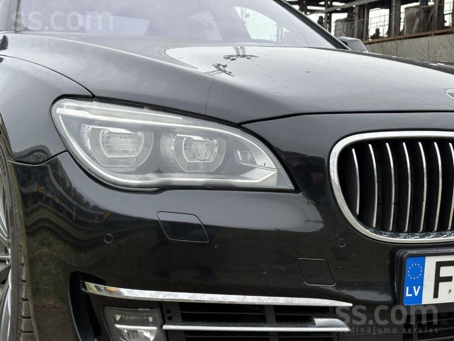 Melns BMW 730 2012 Rīga, ar dzinēja tilpumu 3.00 L un nobraukumu 395 tūkst. km par 15250 €, foto 4 vietnē AUTOMOTO.COM.LV