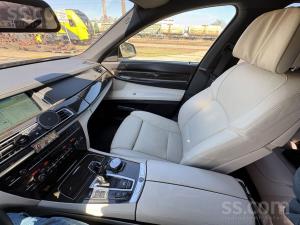 Melns BMW 730 2012 Rīga, ar dzinēja tilpumu 3.00 L un nobraukumu 395 tūkst. km par 15250 €, foto 18 vietnē AUTOMOTO.COM.LV