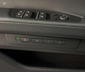 Black BMW 730 2012 in Marijampole, with an engine capacity of 2.99 L and mileage of 270 thousand km for 11450 €, photo 12 on AUTOMOTO.COM.LV