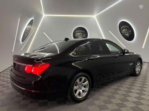 Black BMW 730 2012 in Marijampole, with an engine capacity of 2.99 L and mileage of 270 thousand km for 11450 €, photo 26 on AUTOMOTO.COM.LV