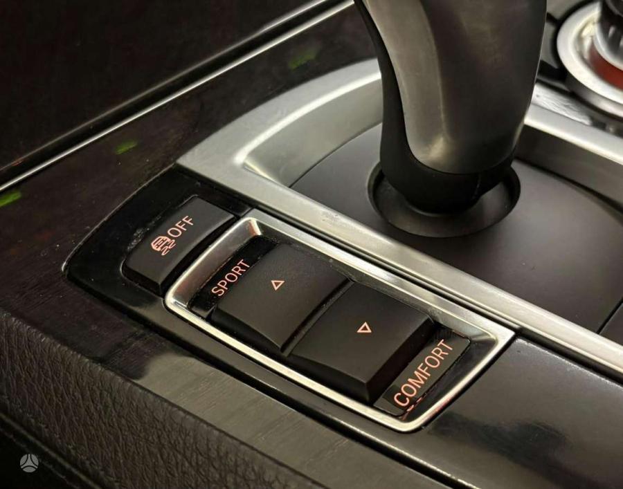 Melns BMW 730 2012 Marijampole, ar dzinēja tilpumu 2.99 L un nobraukumu 270 tūkst. km par 10999 €, foto 11 vietnē AUTOMOTO.COM.LV