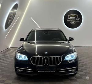 Melns BMW 730 2012 Marijampole, ar dzinēja tilpumu 2.99 L un nobraukumu 270 tūkst. km par 10999 €, foto 22 vietnē AUTOMOTO.COM.LV