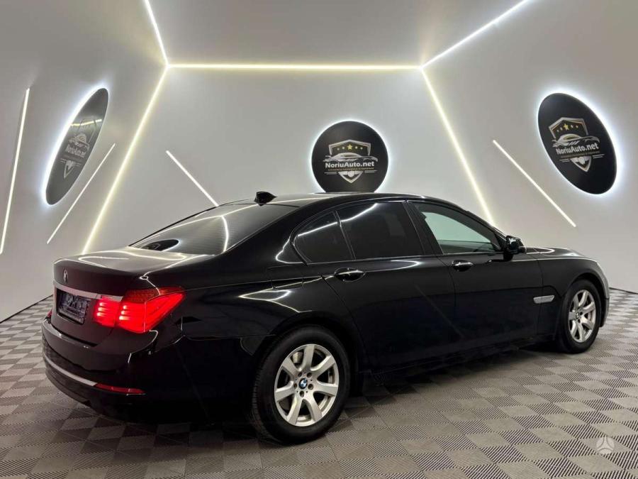 Melns BMW 730 2012 Marijampole, ar dzinēja tilpumu 2.99 L un nobraukumu 270 tūkst. km par 10999 €, foto 24 vietnē AUTOMOTO.COM.LV