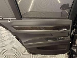 Melns BMW 730 2012 Marijampole, ar dzinēja tilpumu 2.99 L un nobraukumu 270 tūkst. km par 10999 €, foto 25 vietnē AUTOMOTO.COM.LV