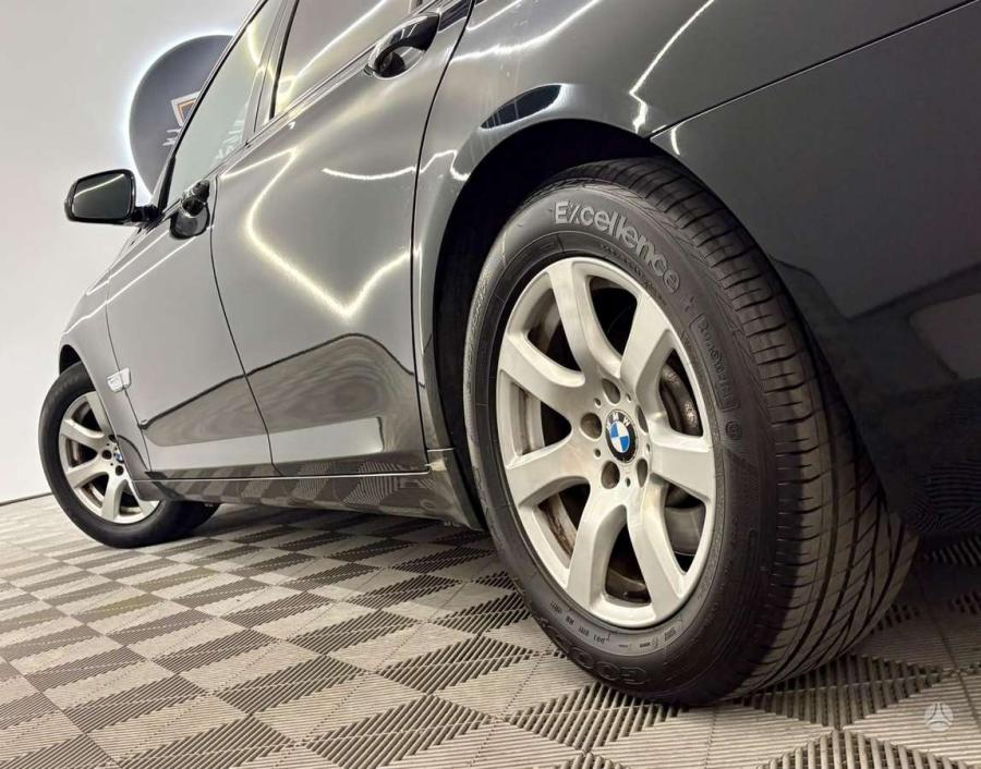 Melns BMW 730 2012 Marijampole, ar dzinēja tilpumu 2.99 L un nobraukumu 270 tūkst. km par 10999 €, foto 28 vietnē AUTOMOTO.COM.LV