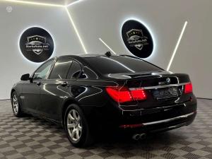 Melns BMW 730 2012 Marijampole, ar dzinēja tilpumu 2.99 L un nobraukumu 270 tūkst. km par 10999 €, foto 32 vietnē AUTOMOTO.COM.LV