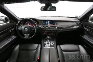 Black BMW 730 2012 in Riga, with an engine capacity of 3.00 L and mileage of 162 thousand km for 16000 €, photo 6 on AUTOMOTO.COM.LV