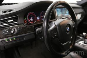 Black BMW 730 2012 in Riga, with an engine capacity of 3.00 L and mileage of 162 thousand km for 16000 €, photo 12 on AUTOMOTO.COM.LV