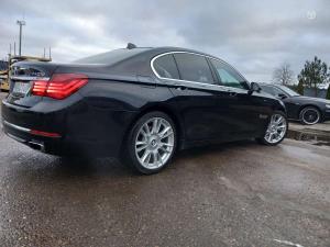 Black BMW 730 2013 in Vilnius, with an engine capacity of 2.99 L and mileage of 2958 thousand km for 19900 €, photo 8 on AUTOMOTO.COM.LV