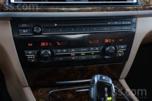 Черный БМВ 730 2013 в Рига, объемом двигателя 3.00 л и пробегом 315 тыс. км за 14990 €, фото 28 на AUTOMOTO.COM.LV