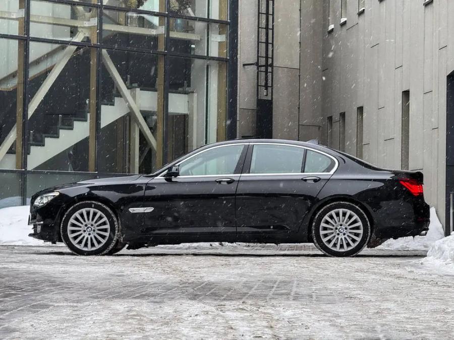 Melns BMW 730 2013 Rīga, ar dzinēja tilpumu 3.00 L un nobraukumu 214 tūkst. km par 17500 €, foto 4 vietnē AUTOMOTO.COM.LV