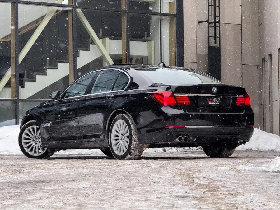 Melns BMW 730 2013 Rīga, ar dzinēja tilpumu 3.00 L un nobraukumu 214 tūkst. km par 17500 €, foto 9 vietnē AUTOMOTO.COM.LV