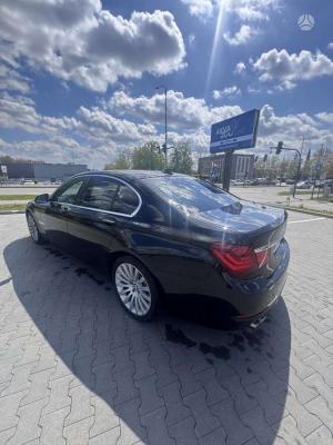 Melns BMW 730 2013 Kauņa, ar dzinēja tilpumu 2.99 L un nobraukumu 300 tūkst. km par 10950 €, foto 14 vietnē AUTOMOTO.COM.LV