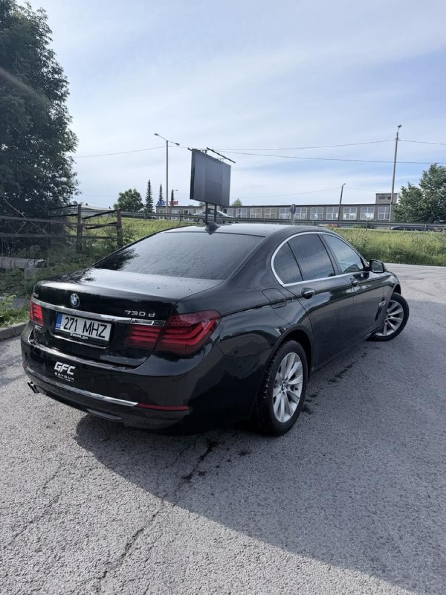 Black BMW 730 2013 in Tallinn, with an engine capacity of 3.00 L and mileage of 227 thousand km for 15800 €, photo 12 on AUTOMOTO.COM.LV