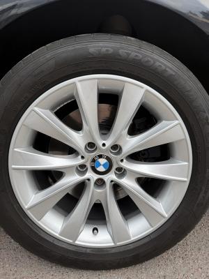 Black BMW 730 2013 in Tallinn, with an engine capacity of 3.00 L and mileage of 227 thousand km for 15800 €, photo 15 on AUTOMOTO.COM.LV