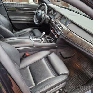 Melns BMW 730 2013 Ogre, ar dzinēja tilpumu 3.00 L un nobraukumu 259 tūkst. km par 12400 €, foto 13 vietnē AUTOMOTO.COM.LV