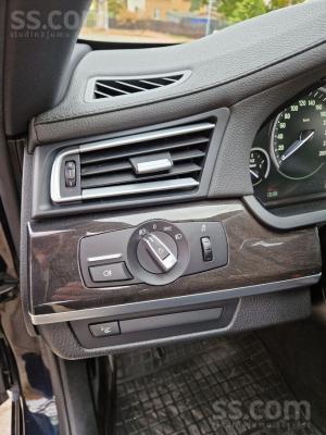 Melns BMW 730 2013 Ogre, ar dzinēja tilpumu 3.00 L un nobraukumu 259 tūkst. km par 12400 €, foto 17 vietnē AUTOMOTO.COM.LV