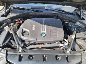 Black BMW 730 2013 in Klaipeda, with an engine capacity of 2.99 L and mileage of 266 thousand km for 13500 €, photo 20 on AUTOMOTO.COM.LV