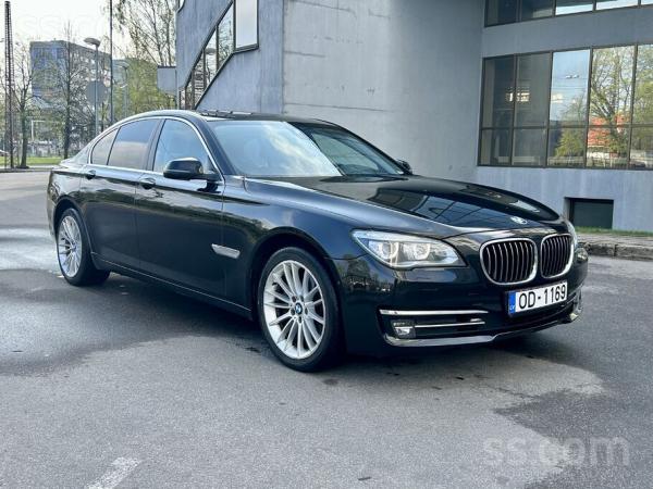 Melns BMW 730 2014 Rīga, ar dzinēja tilpumu 3.00 L un nobraukumu 0 tūkst. km par 14500 €, foto 1 vietnē AUTOMOTO.COM.LV