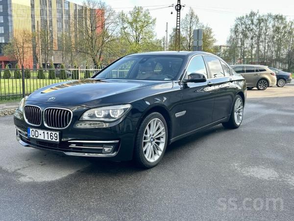 Melns BMW 730 2014 Rīga, ar dzinēja tilpumu 3.00 L un nobraukumu 0 tūkst. km par 14500 €, foto 2 vietnē AUTOMOTO.COM.LV