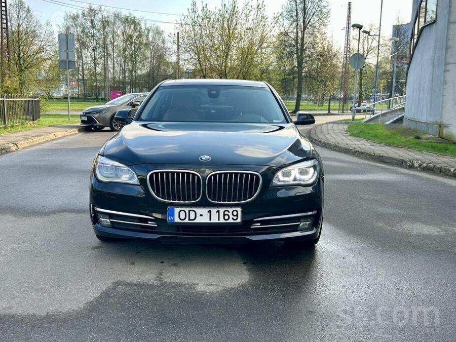 Melns BMW 730 2014 Rīga, ar dzinēja tilpumu 3.00 L un nobraukumu 0 tūkst. km par 14500 €, foto 3 vietnē AUTOMOTO.COM.LV
