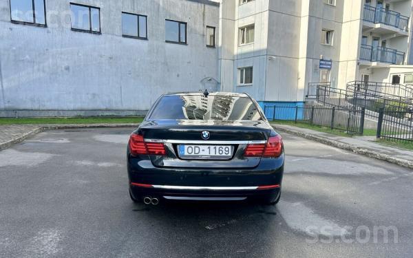 Melns BMW 730 2014 Rīga, ar dzinēja tilpumu 3.00 L un nobraukumu 0 tūkst. km par 14500 €, foto 5 vietnē AUTOMOTO.COM.LV