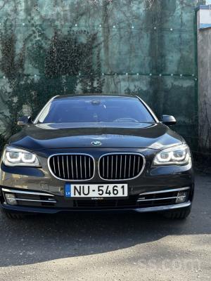 Black BMW 730 2014 in Riga, with an engine capacity of 3.00 L and mileage of 317 thousand km for 13200 €, photo  on AUTOMOTO.COM.LV