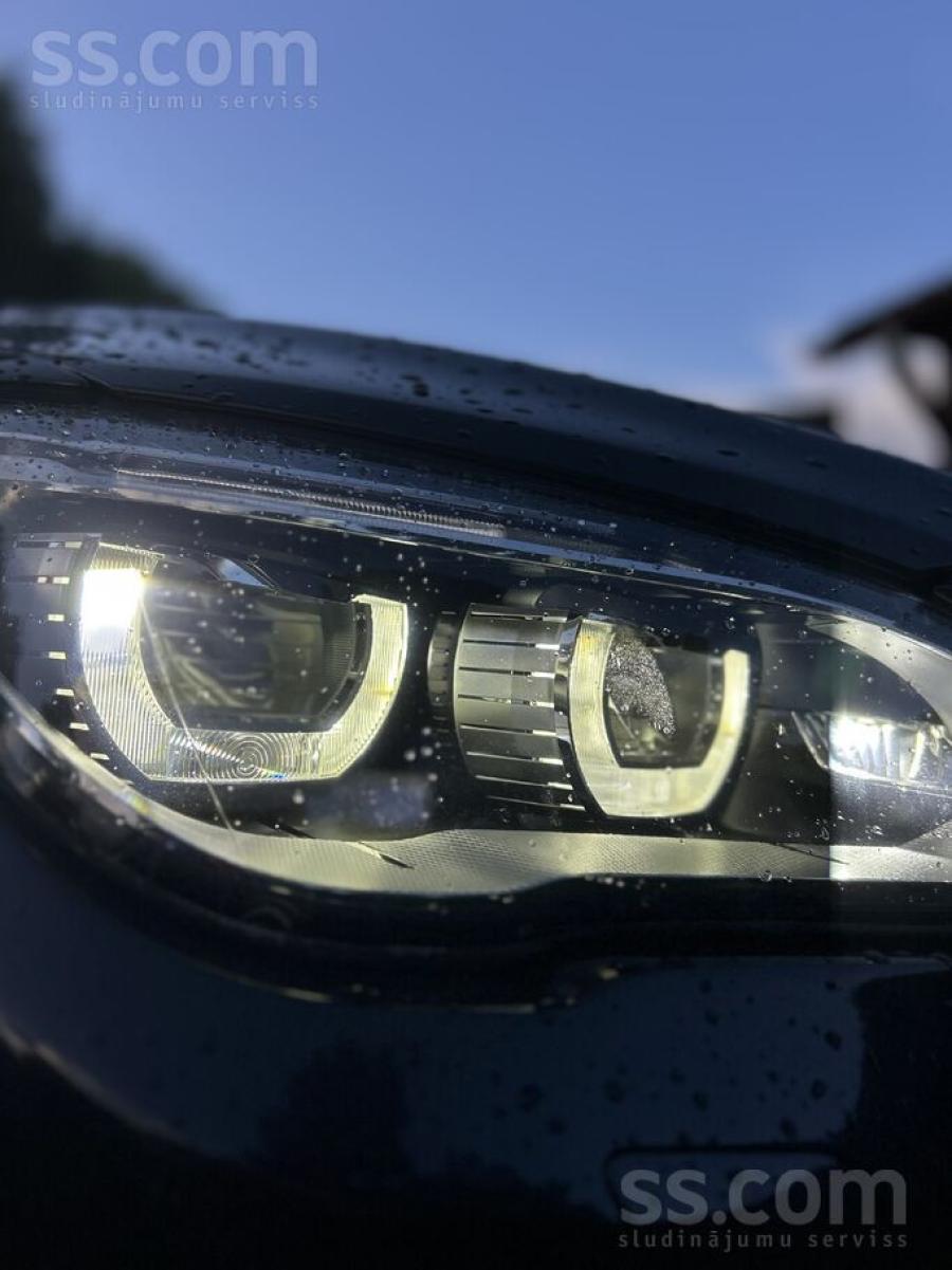 Black BMW 730 2014 in Riga, with an engine capacity of 3.00 L and mileage of 317 thousand km for 13200 €, photo 9 on AUTOMOTO.COM.LV