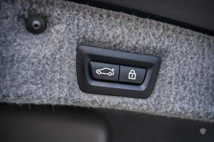 Black BMW 730 2014 in Kaunas, with an engine capacity of 2.99 L and mileage of 249 thousand km for 13450 €, photo 17 on AUTOMOTO.COM.LV