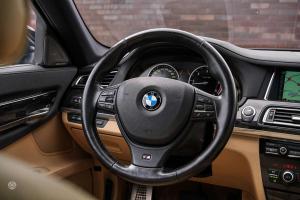 Black BMW 730 2014 in Kaunas, with an engine capacity of 2.99 L and mileage of 249 thousand km for 13450 €, photo 20 on AUTOMOTO.COM.LV