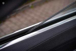 Black BMW 730 2014 in Kaunas, with an engine capacity of 2.99 L and mileage of 249 thousand km for 13450 €, photo 45 on AUTOMOTO.COM.LV