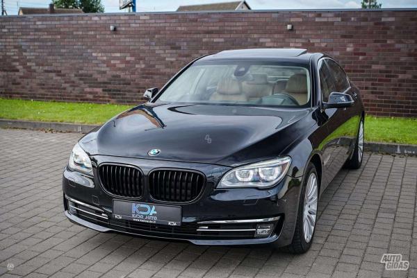 Melns BMW 730 2014 Kauņa, ar dzinēja tilpumu 3.00 L un nobraukumu 294 tūkst. km par 14250 €, foto 5 vietnē AUTOMOTO.COM.LV