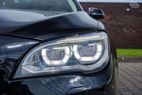 Melns BMW 730 2014 Kauņa, ar dzinēja tilpumu 3.00 L un nobraukumu 294 tūkst. km par 14250 €, foto 7 vietnē AUTOMOTO.COM.LV