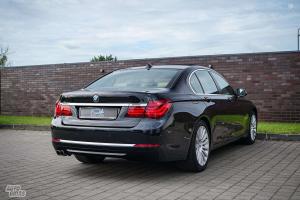 Melns BMW 730 2014 Kauņa, ar dzinēja tilpumu 3.00 L un nobraukumu 294 tūkst. km par 14250 €, foto 14 vietnē AUTOMOTO.COM.LV