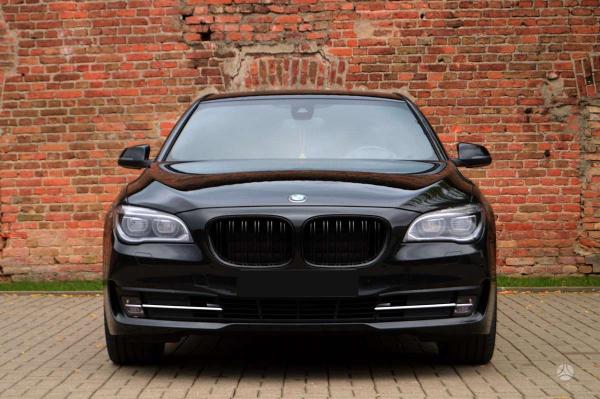 Melns BMW 730 2014 Kauņa, ar dzinēja tilpumu 2.99 L un nobraukumu 295 tūkst. km par 14800 €, foto 9 vietnē AUTOMOTO.COM.LV