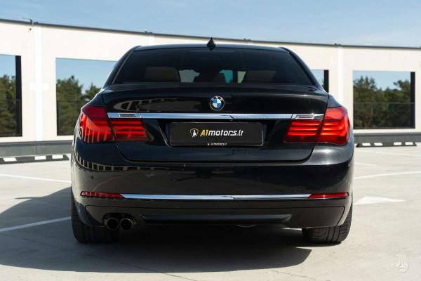 BMW 730 2014 Viļņa vietnē Melns BMW 730 2014 Viļņa, ar dzinēja tilpumu 2.99 L un nobraukumu 218 tūkst. km par 11250 €, foto 11 vietnē AUTOMOTO.COM.LV