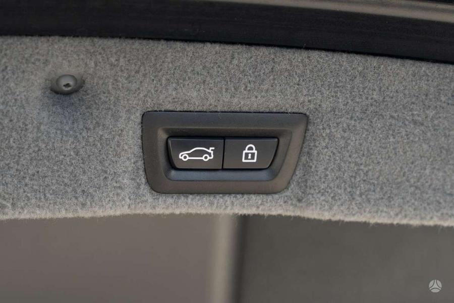 Black BMW 730 2014 in Vilnius, with an engine capacity of 2.99 L and mileage of 218 thousand km for 11250 €, photo 17 on AUTOMOTO.COM.LV