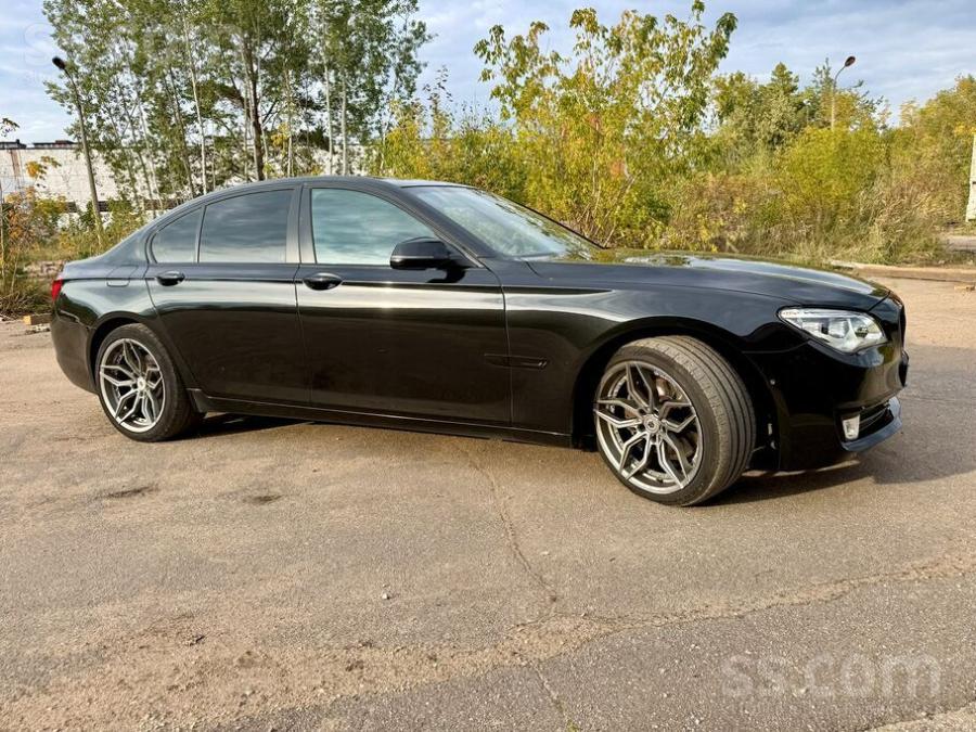 Черный БМВ 730 2014 в Даугавпилс, объемом двигателя 3.00 л и пробегом 278 тыс. км за 17500 €, фото 4 на AUTOMOTO.COM.LV