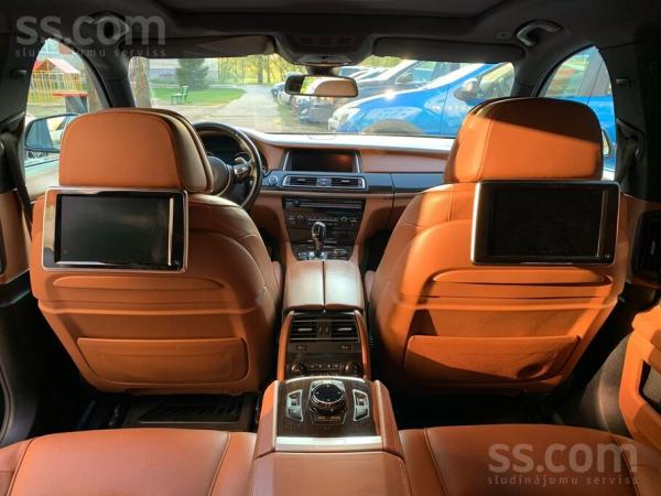 БМВ 730 2014 в Даугавпилс на AUTOMOTO.COM.LV Черный БМВ 730 2014 в Даугавпилс, объемом двигателя 3.00 л и пробегом 278 тыс. км за 17500 €, фото 10 на AUTOMOTO.COM.LV