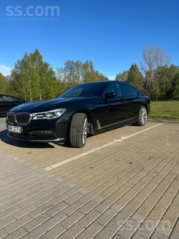 Melns BMW 730 2015 Liepāja, ar dzinēja tilpumu 3.00 L un nobraukumu 266 tūkst. km par 21900 €, foto 2 vietnē AUTOMOTO.COM.LV