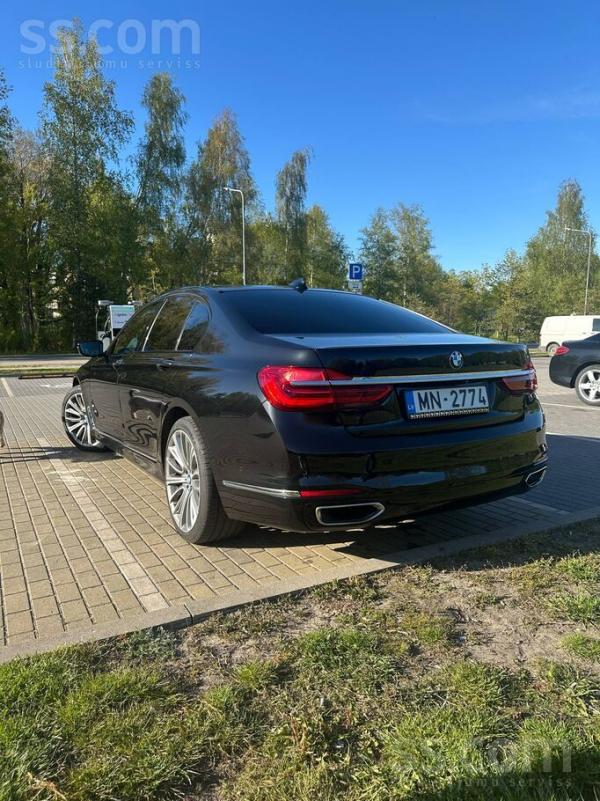 Melns BMW 730 2015 Liepāja, ar dzinēja tilpumu 3.00 L un nobraukumu 266 tūkst. km par 21900 €, foto 5 vietnē AUTOMOTO.COM.LV