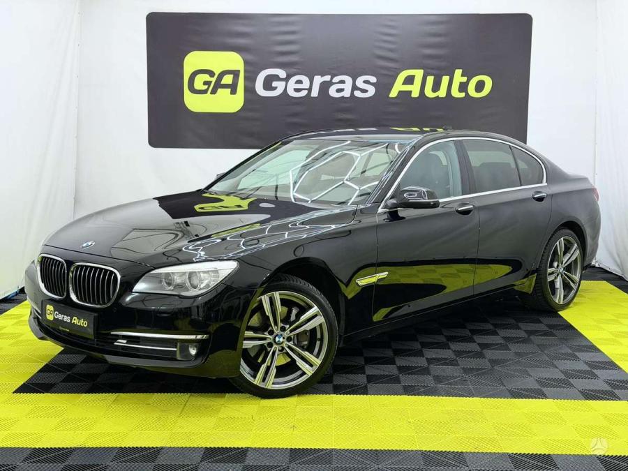 Black BMW 730 2015 in Vilnius, with an engine capacity of 2.99 L and mileage of 240 thousand km for 13990 €, photo 1 on AUTOMOTO.COM.LV