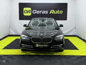 Black BMW 730 2015 in Vilnius, with an engine capacity of 2.99 L and mileage of 240 thousand km for 13990 €, photo 3 on AUTOMOTO.COM.LV