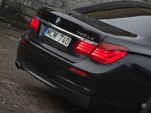 Black BMW 730 2015 in Radviliskis, with an engine capacity of 3.00 L and mileage of 293 thousand km for 11700 €, photo 9 on AUTOMOTO.COM.LV