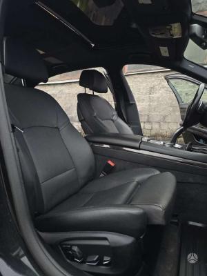 Black BMW 730 2015 in Radviliskis, with an engine capacity of 3.00 L and mileage of 293 thousand km for 11700 €, photo 14 on AUTOMOTO.COM.LV