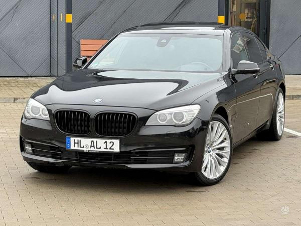 Melns BMW 730 2015 Jonava, ar dzinēja tilpumu 2.99 L un nobraukumu 277 tūkst. km par 13750 €, foto 2 vietnē AUTOMOTO.COM.LV